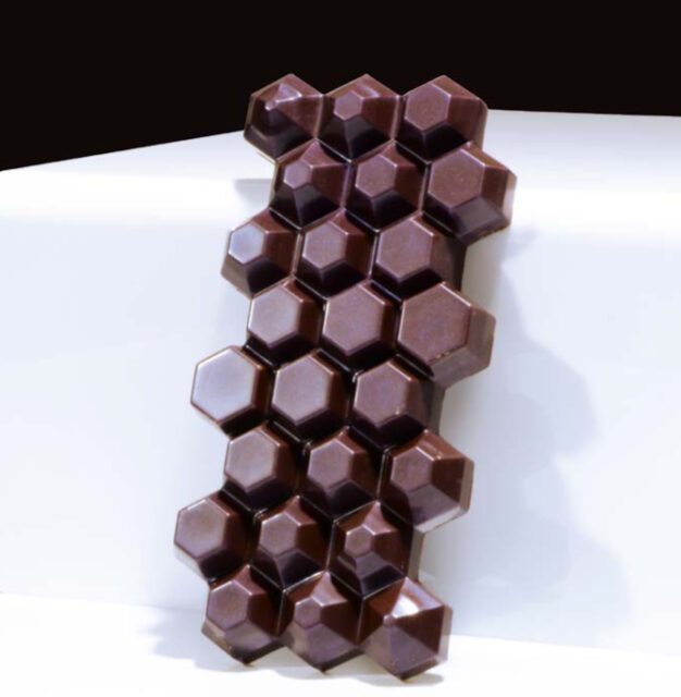 Hexagon Mold "Queen Bee" | Chocolat-Chocolat Inc.