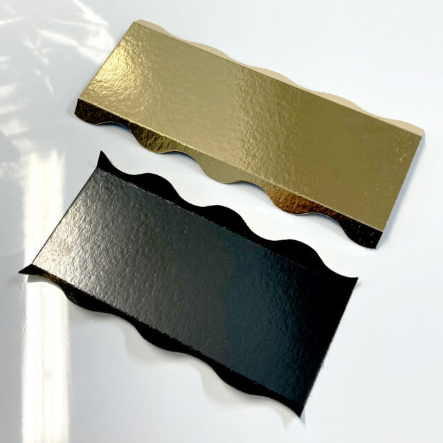 Reversible rectangular Log cake board (9.8in) | Chocolat-Chocolat Inc.